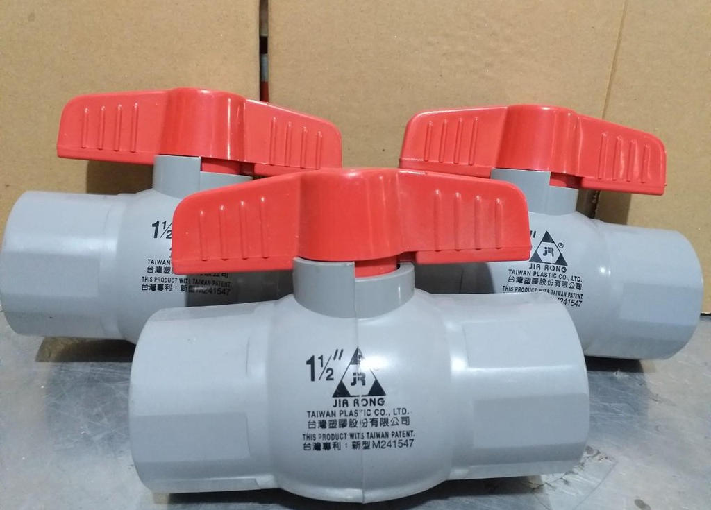 Van khóa nước nhựa là một thành phần quan trọng trong